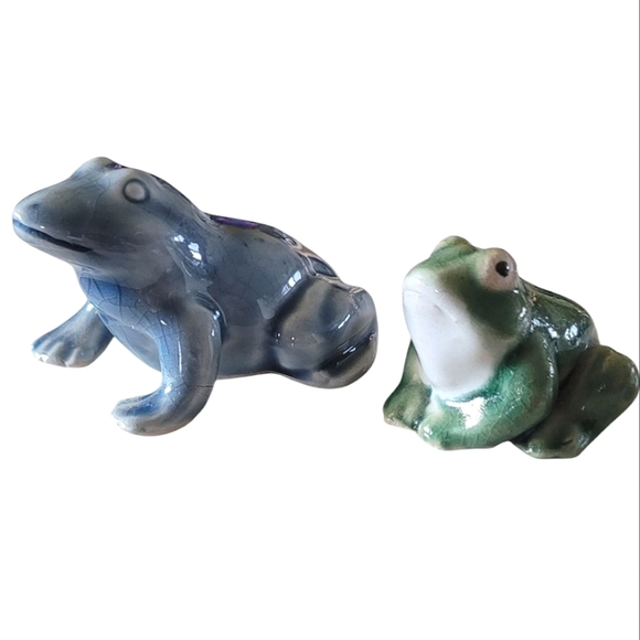 Unknown | Accents | Ceramic Frog Figurines Set Blue And Green Studio ...